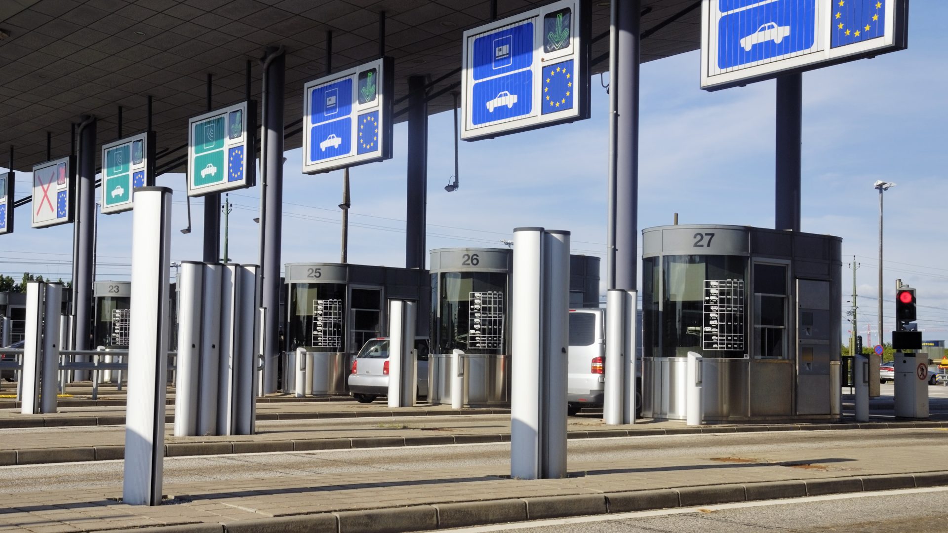 Replacing a 30-year-old customs legacy solution | Netcompany