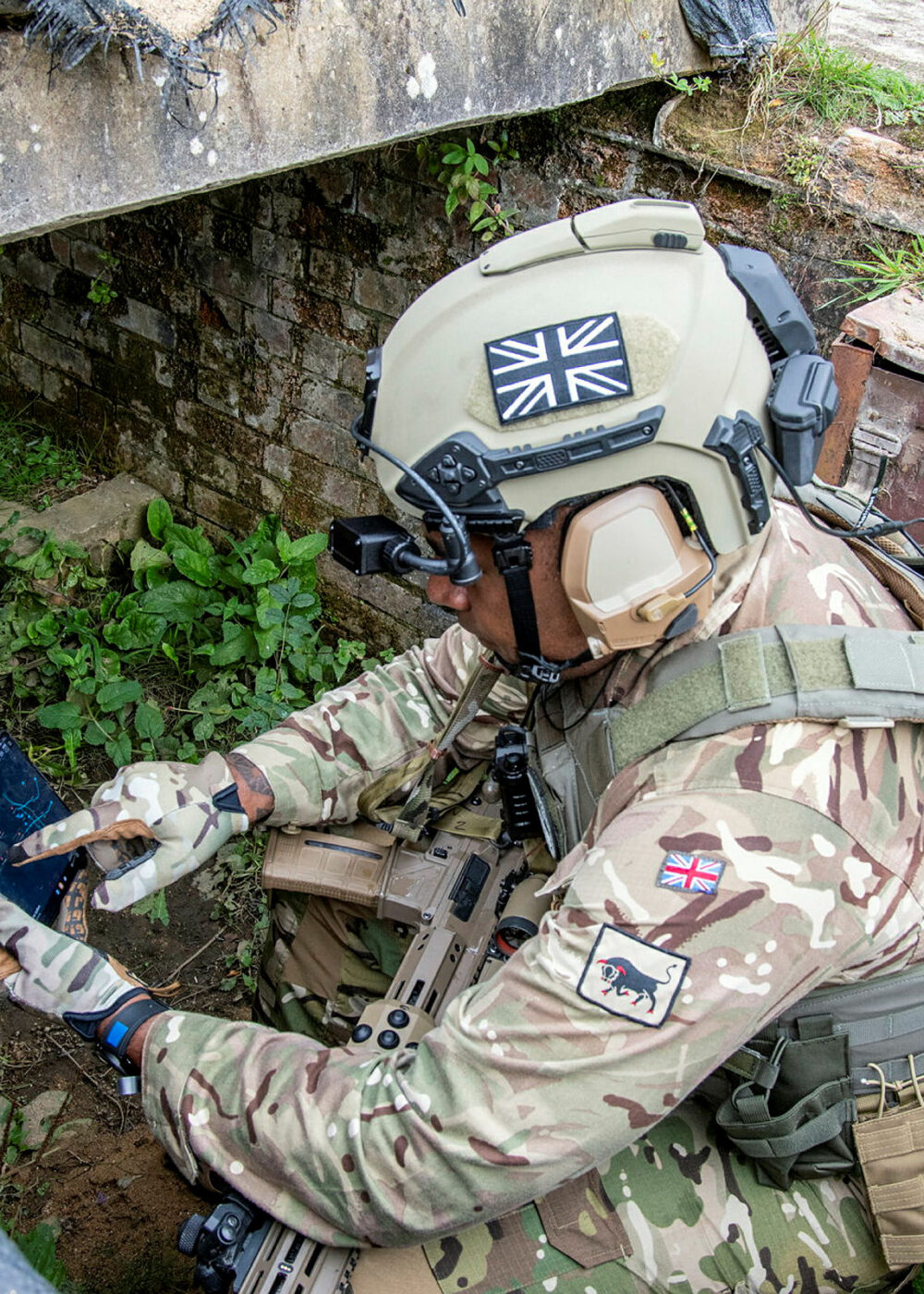 Making defence ready for the cloud: a pathway to digital transformation ...